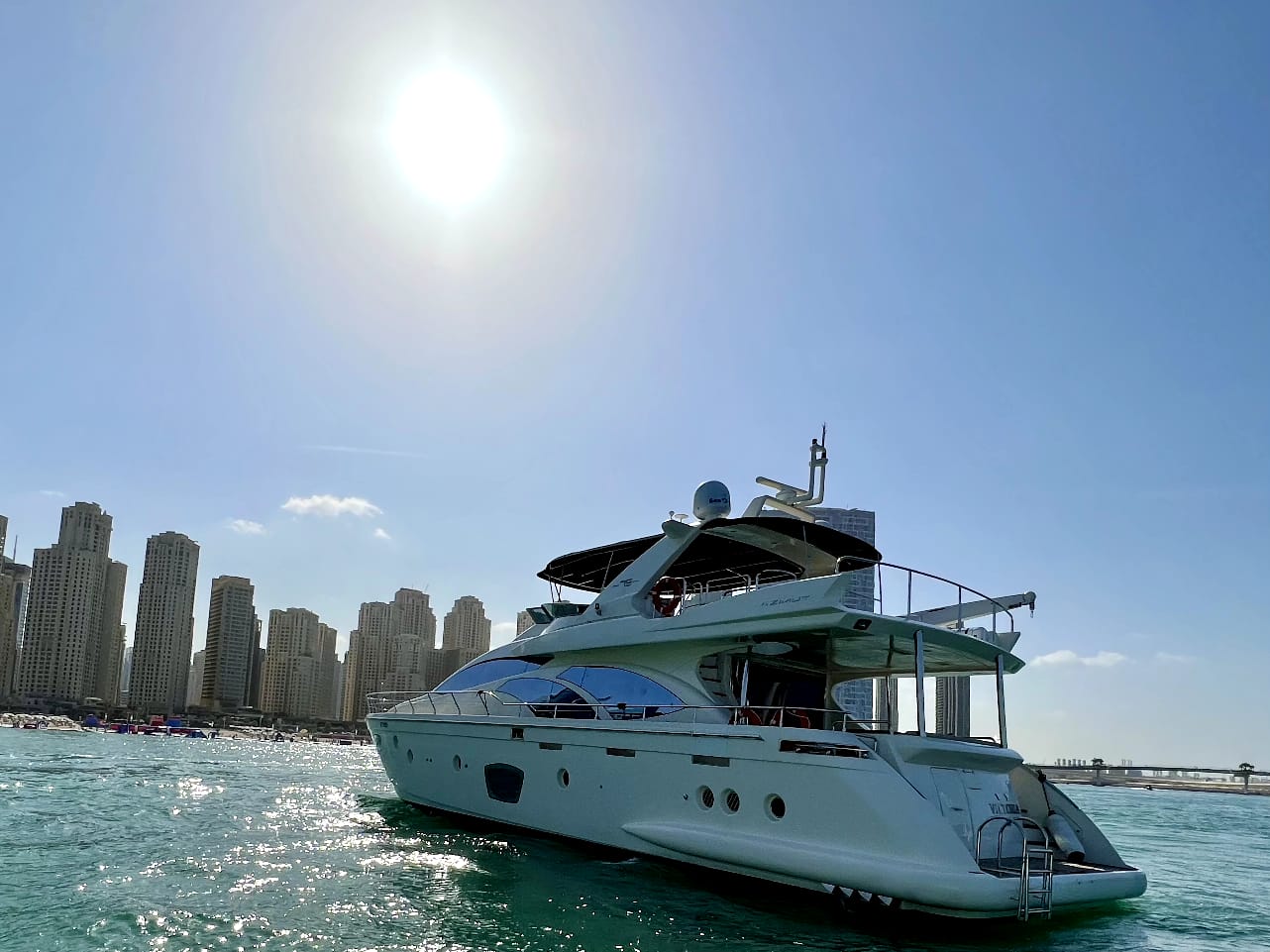 Azimut 75 Viktoria - 75ft/23m Boat (Dubai) | 2023 Updated Prices ...