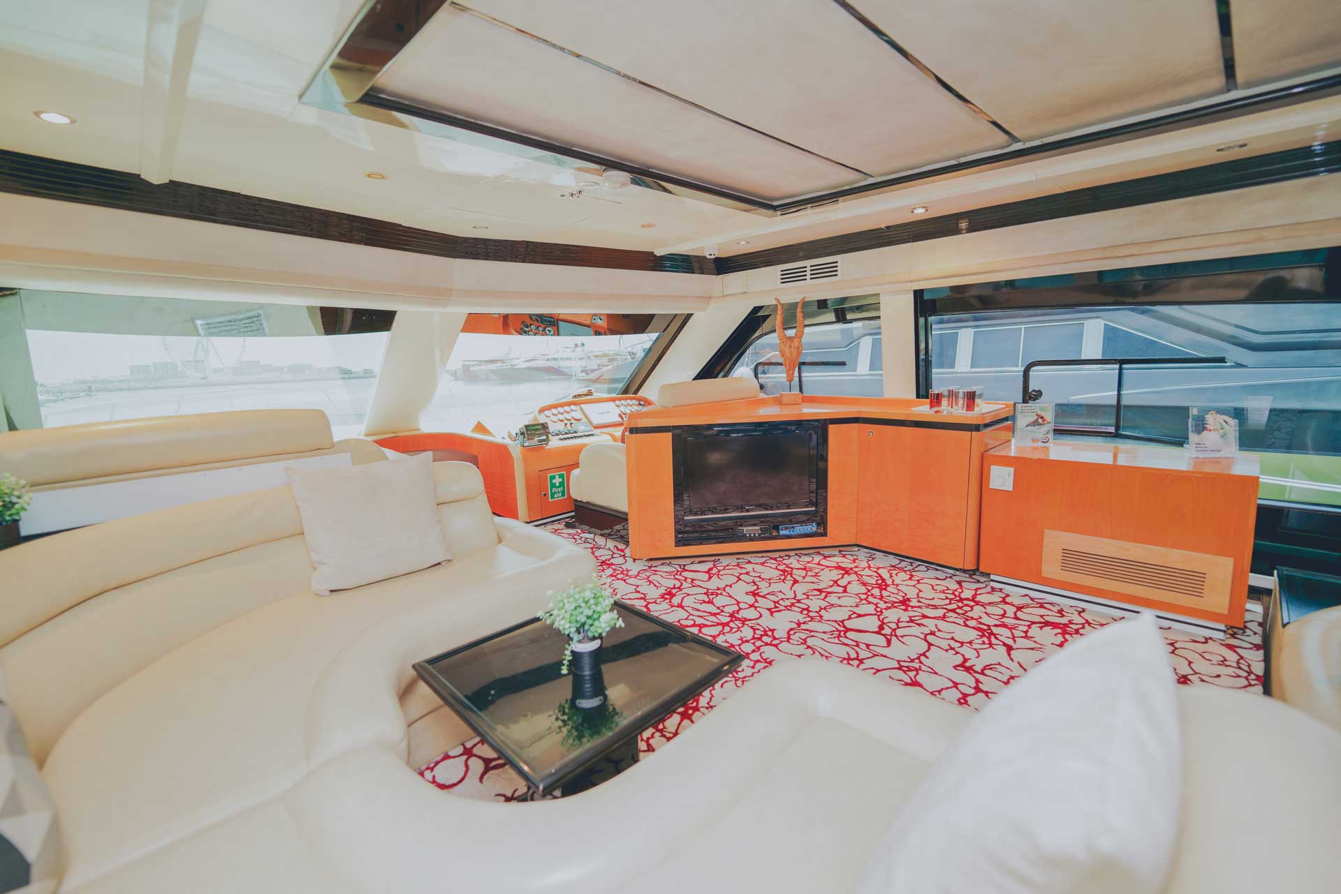 80ft Pluto D3 - 80ft/24m Boat (Dubai) | 2022 Updated Prices, Reviews ...