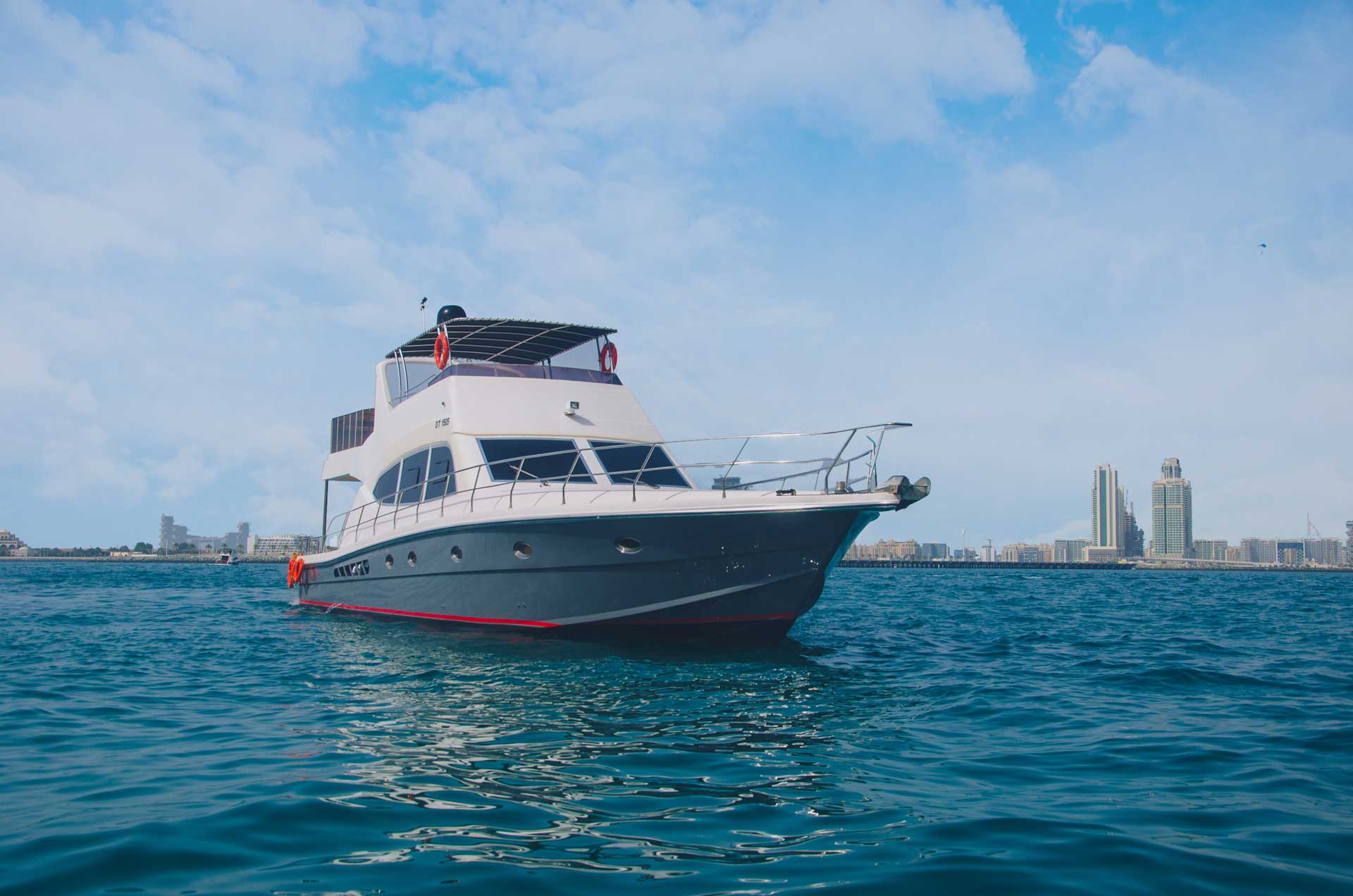 80ft Pluto D3 - 80ft/24m Boat (Dubai) | 2022 Updated Prices, Reviews ...