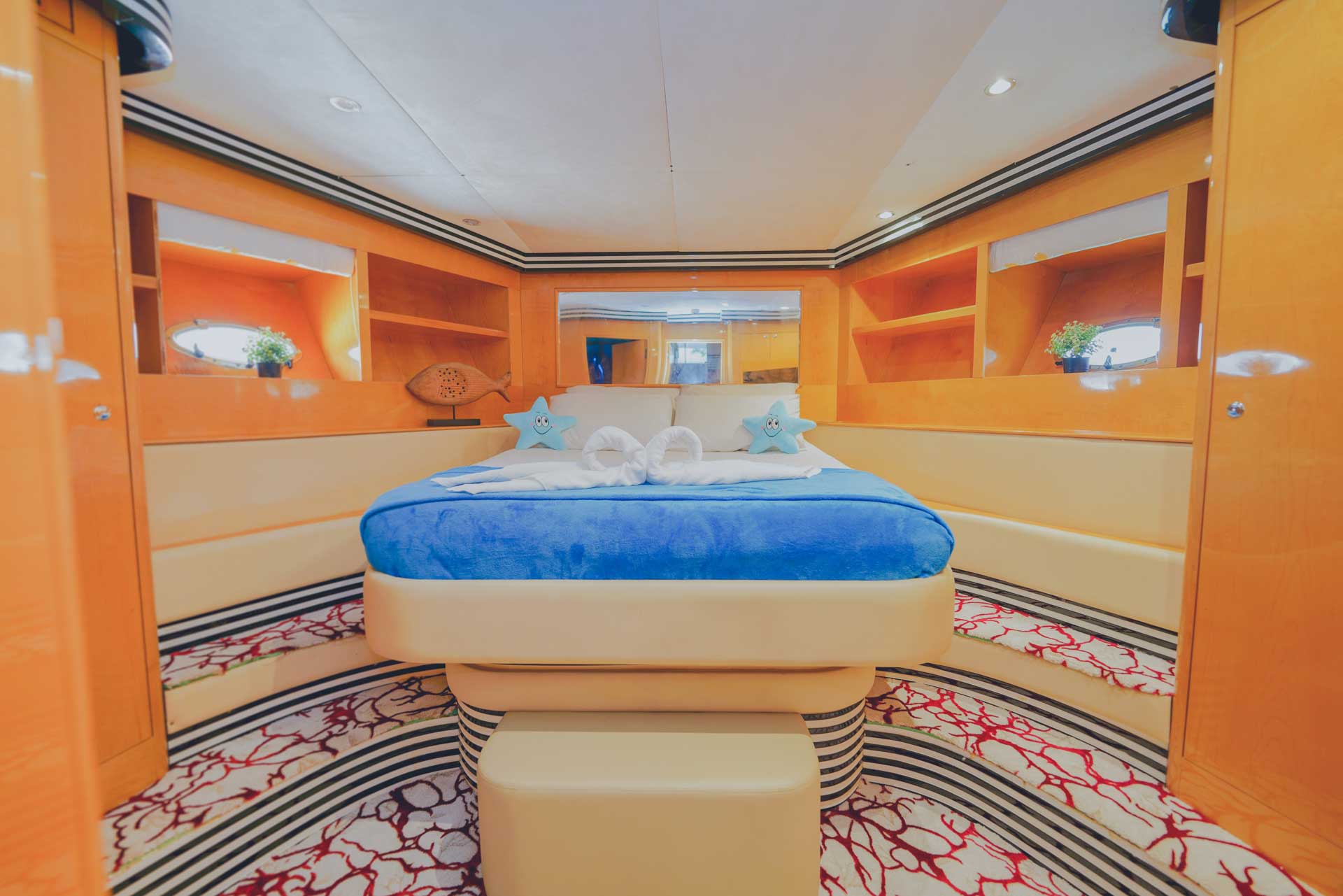 80ft Pluto D3 - 80ft/24m Boat (Dubai) | 2022 Updated Prices, Reviews ...